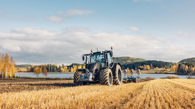 N Series tractors | 135–201 HP agile workhorse | Valtra