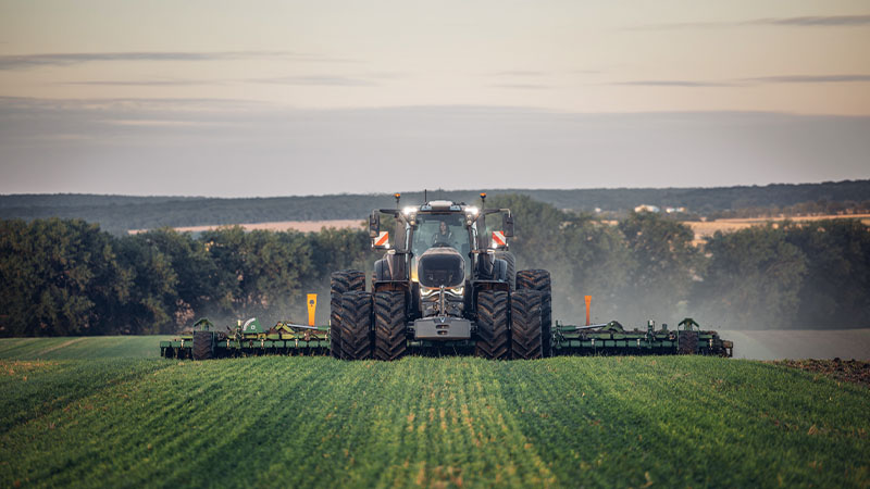 Option packages | Easier to specify your new tractor | Valtra